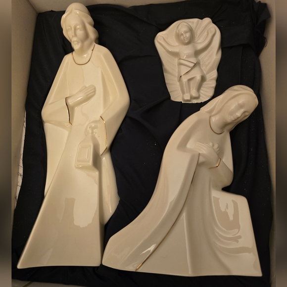 Mikasa | Holiday | Mikasa Holy Night Nativity | Poshmark